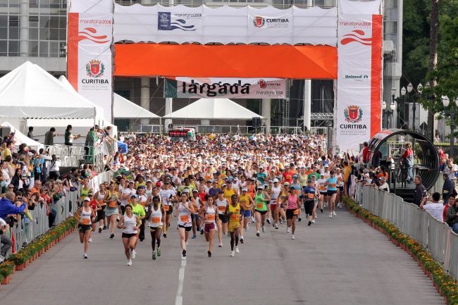 Brasileiro e queniana vencem Maratona de Curitiba - Webrun | Corrida ...